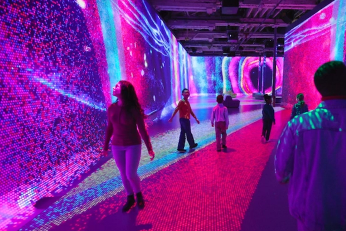 A Nostalgic Immersive Lite-Brite Experience Opens Soon In Toronto