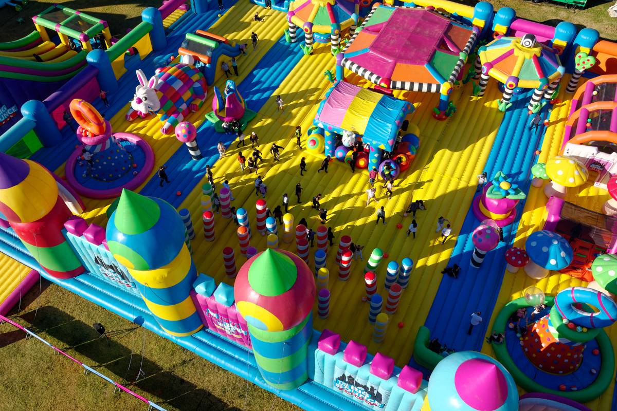 The World’s Biggest Inflatable Theme Park Is Close To Toronto