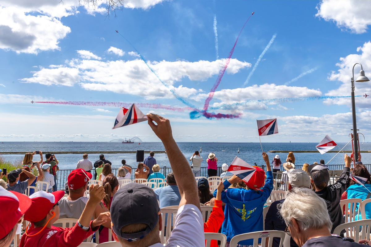 When And Where To See The Canadian International Air Show This Weekend ...