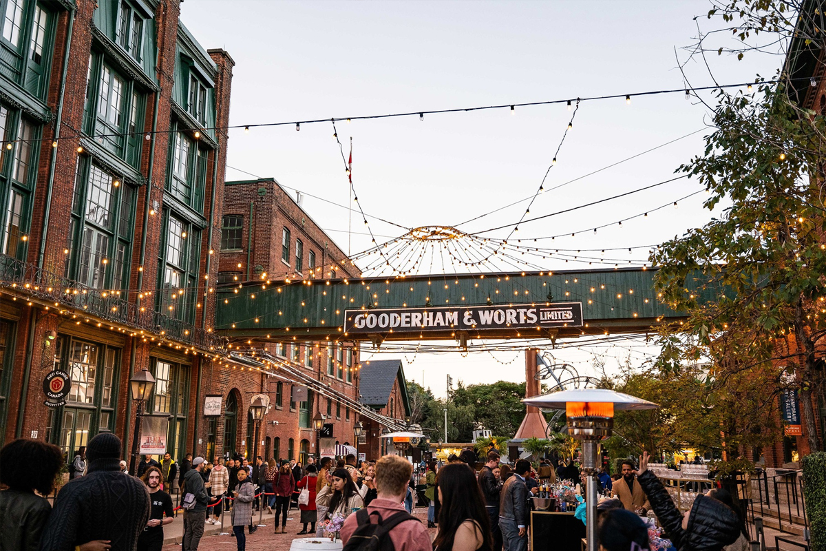 The Top Tourist Attractions In Toronto To Visit At Least Once