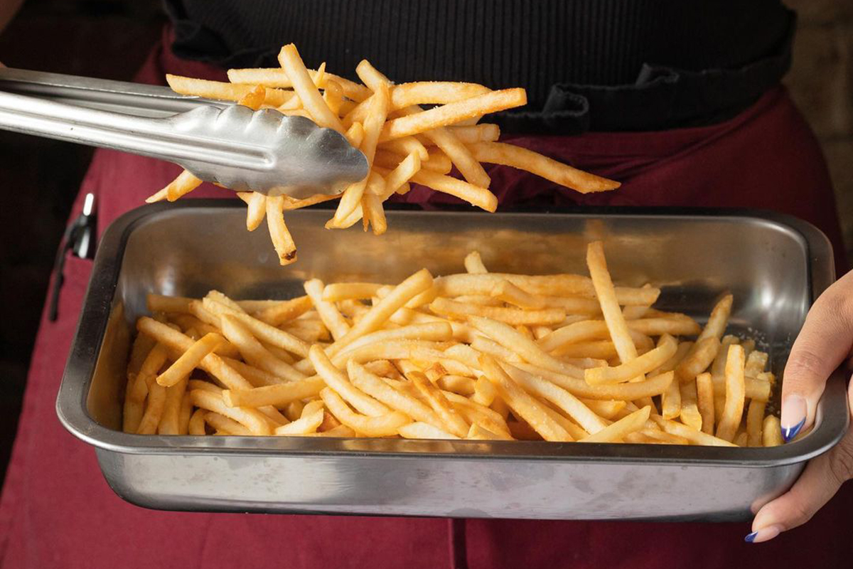 A Toronto Restaurant Is Giving Out Free French Fries Every Weekend This ...