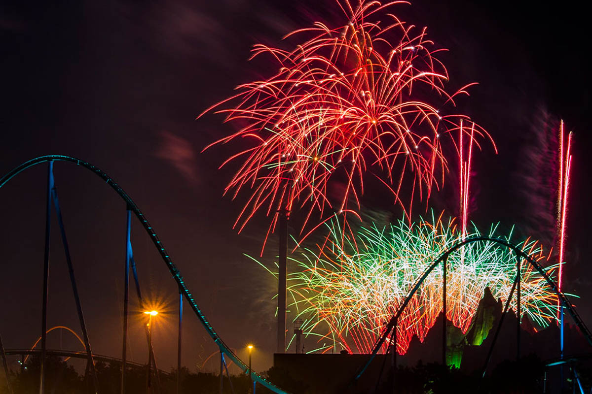 Where To See Labour Day Fireworks Near Toronto