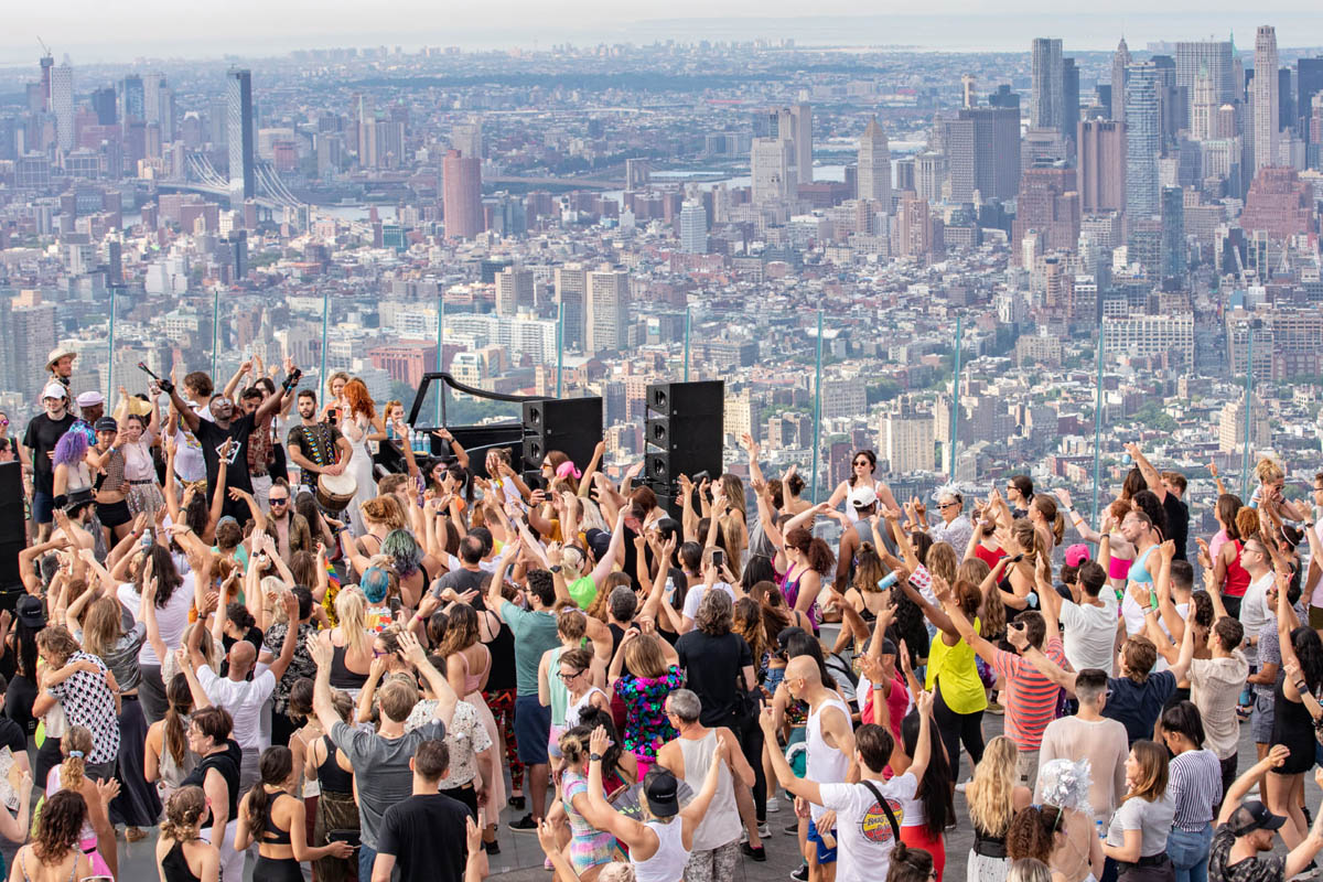 A World-Famous Sunrise Sober Rave Is About To Take Over Toronto’s CN Tower