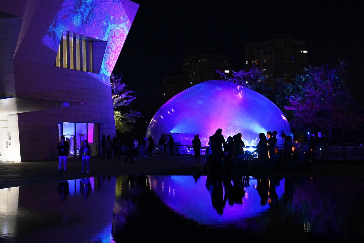 Toronto's Free Overnight Art Crawl Returns This Weekend With Tons Of ...