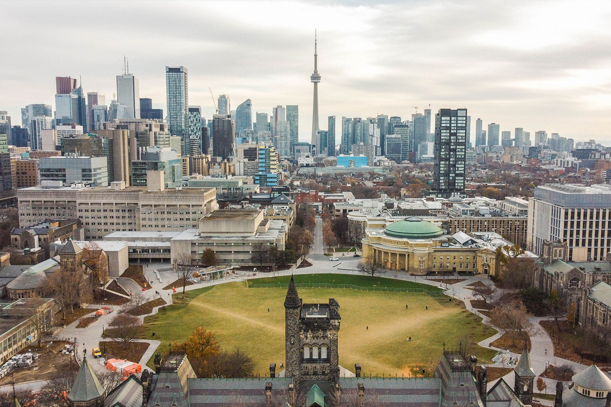 Here's Where To Find Toronto's Most Epic Blue Jays Watch Parties