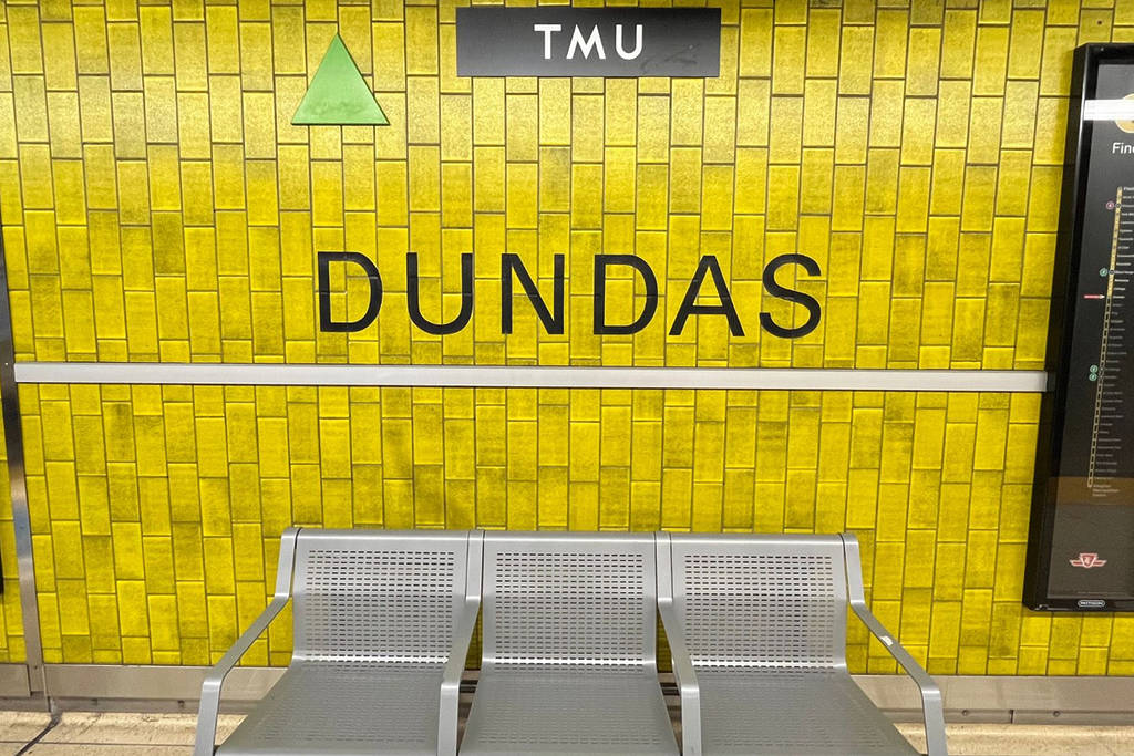 The TTC Is Replacing Toronto's Controversial Dundas Station Signage ...