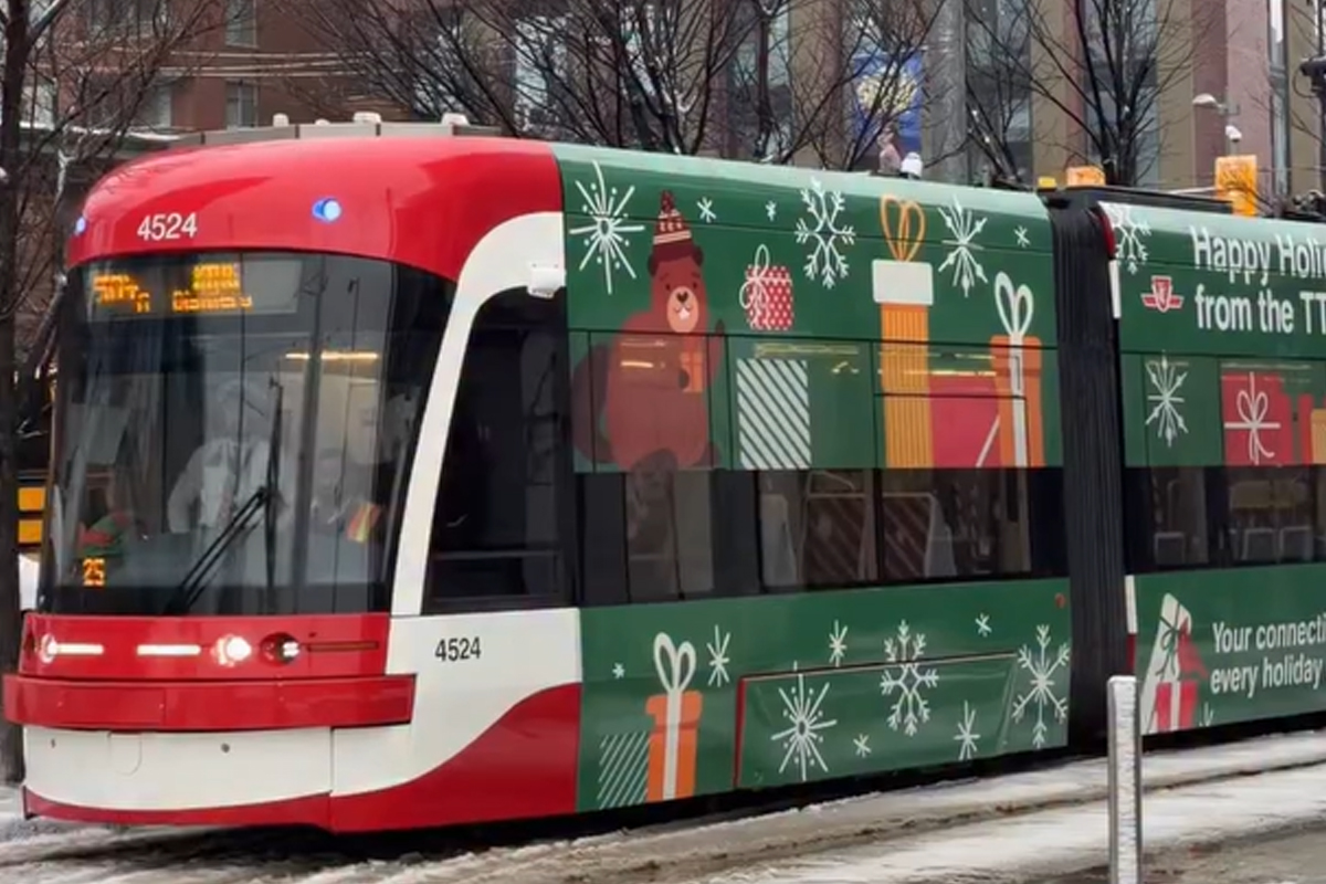 Toronto Just Launched A Festive Holiday TTC Train And Four Decorated ...