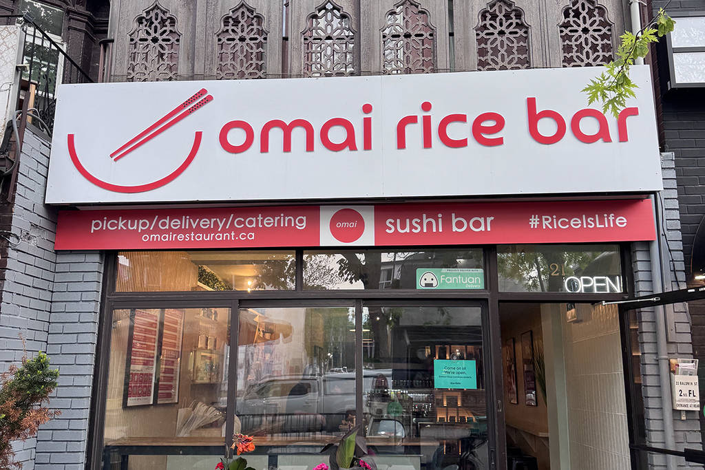 NYC’s viral sushi push-pop trend has officially landed in Toronto