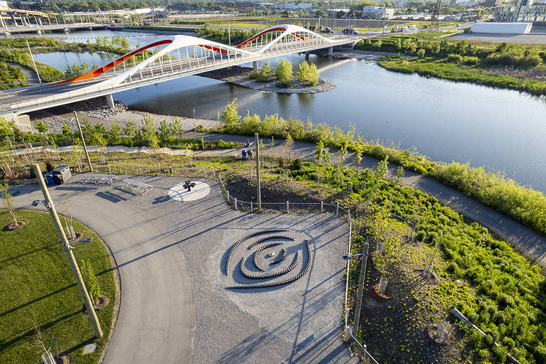 Toronto’s new 4 km waterfront art trail is officially open to explore ...