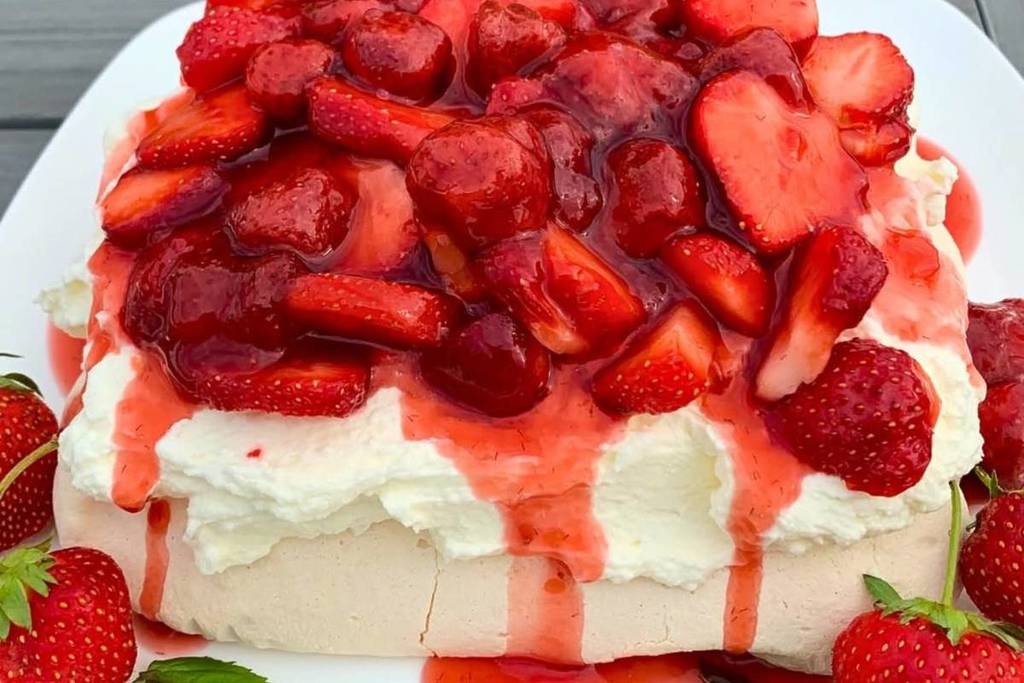 7 strawberry farms near Toronto for pick-your-own berries