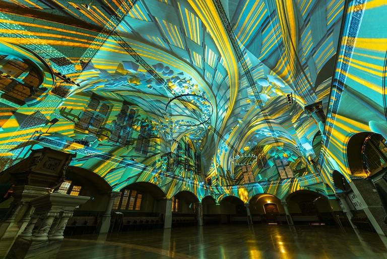 Infinity – die neue immersive Lichtshow in Zürich