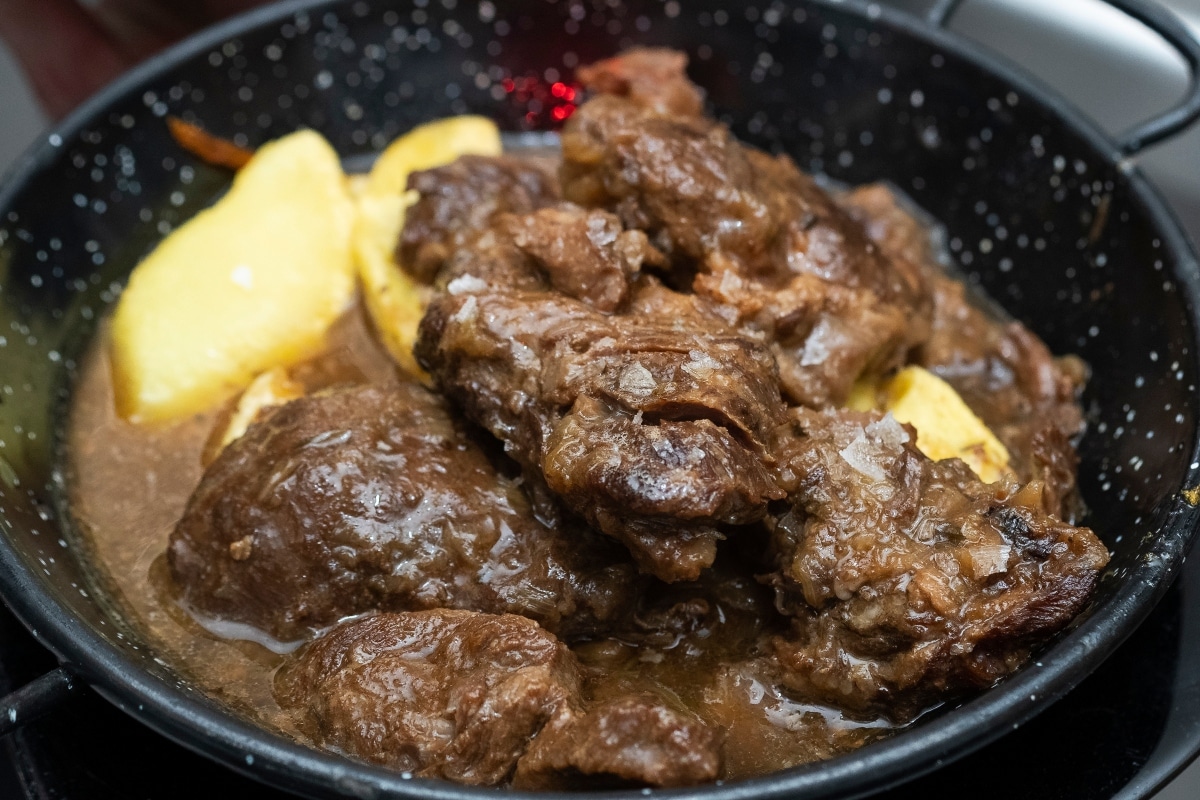 Las 6 carrilladas más melosas que probarás en Sevilla