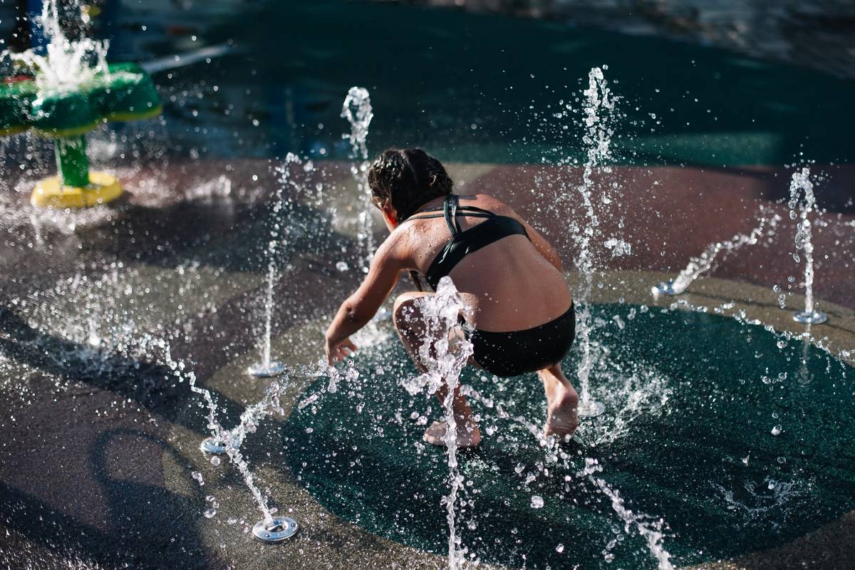 The free park with interactive water jets, just 20 minutes from Seville