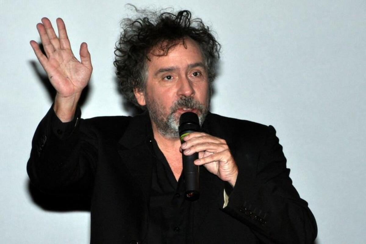 L'estroso regista americano Tim Burton sta per arrivare a Torino