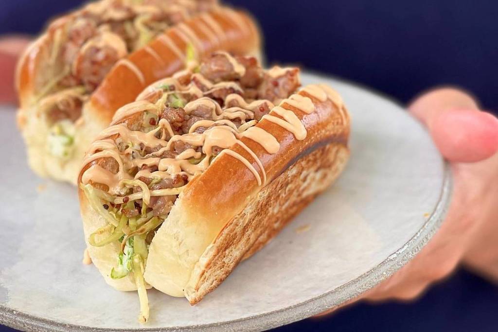 Cyril Lignac shares his easy, gourmet recipe for Toulouse Sausage Hot ...