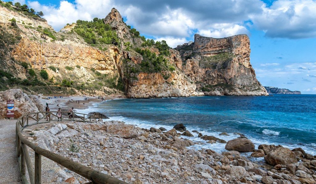 Cala del Moraig: el rincón más especial de la costa valenciana ...