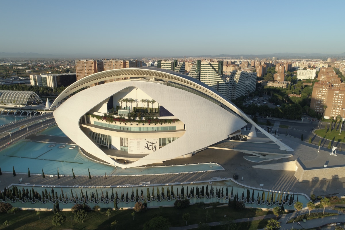 Les Arts: el espacio referente de la cultura y el entretenimiento en ...