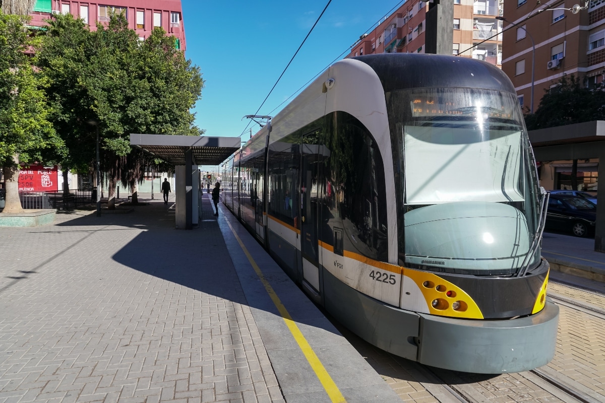 El tranvía vuelve a Valencia
