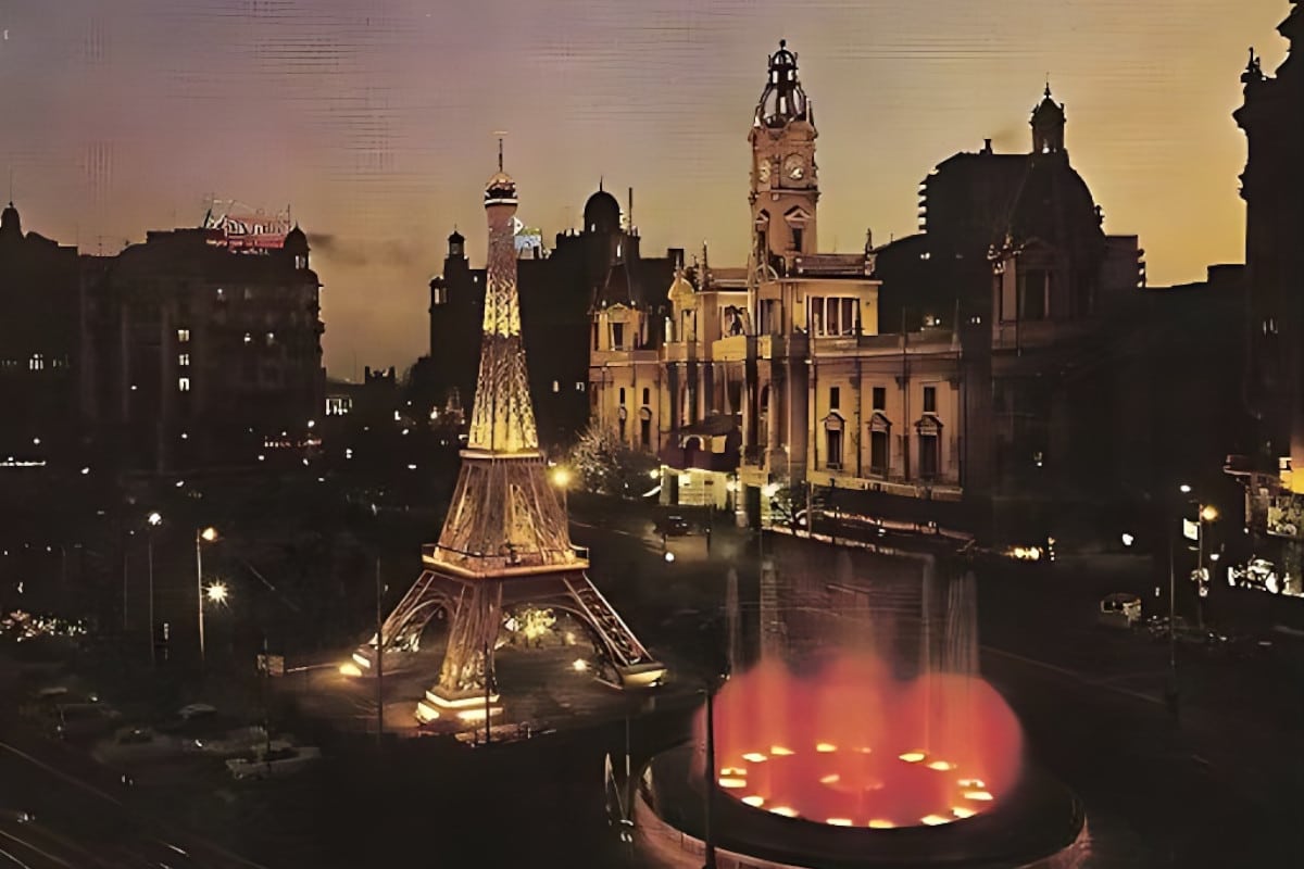 Los 8 diseños más sorprendentes de la falla municipal de Valencia