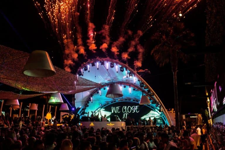 Top 10 Best Nightclubs In Valencia To Go Out To Party