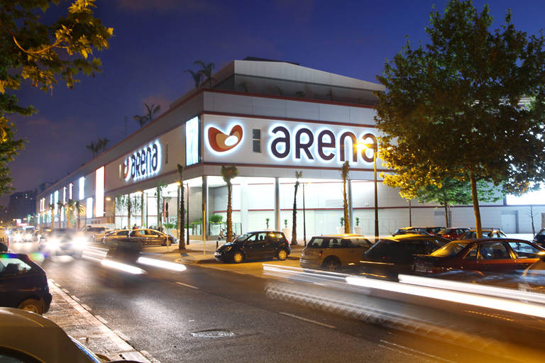Shopping Centers In Valencia: The 7 Must-Haves