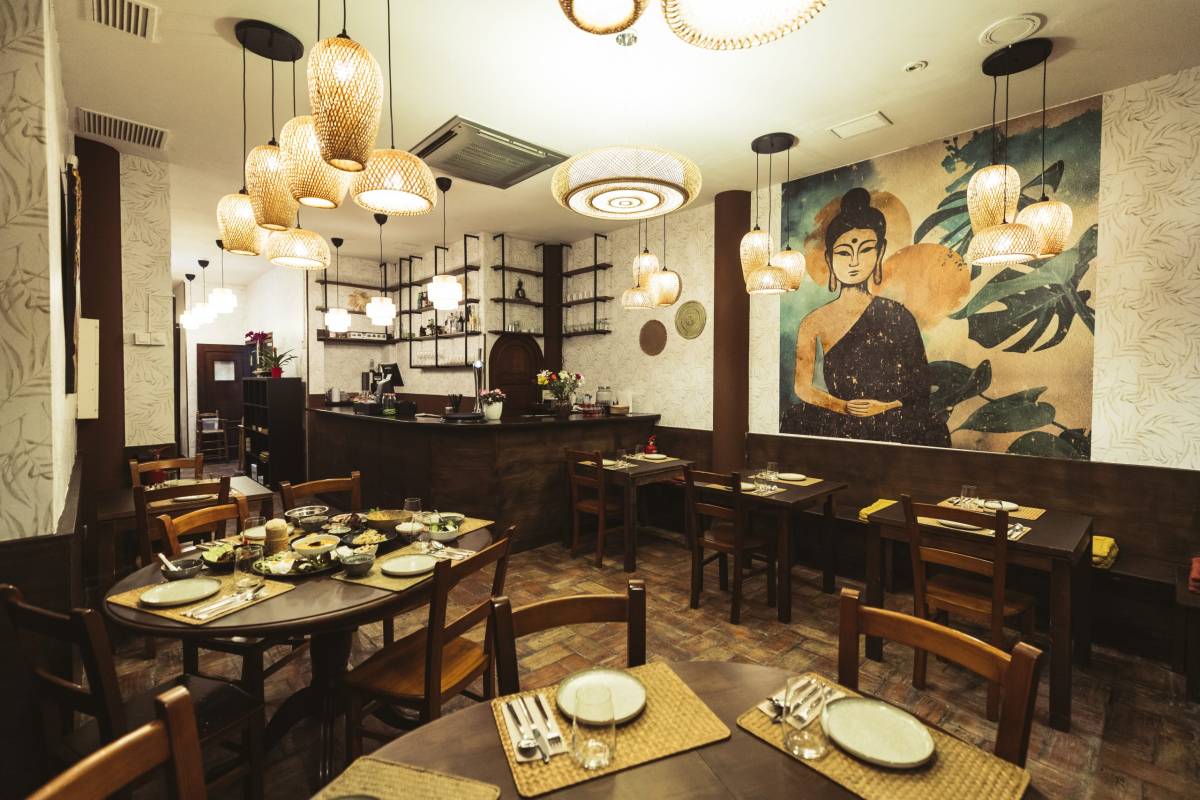 Awarded the official "Thai Select" seal: this restaurant is the only ...