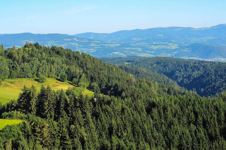 Just under 2 hours from Vienna, flying at 120 km/h: Learn all about ...